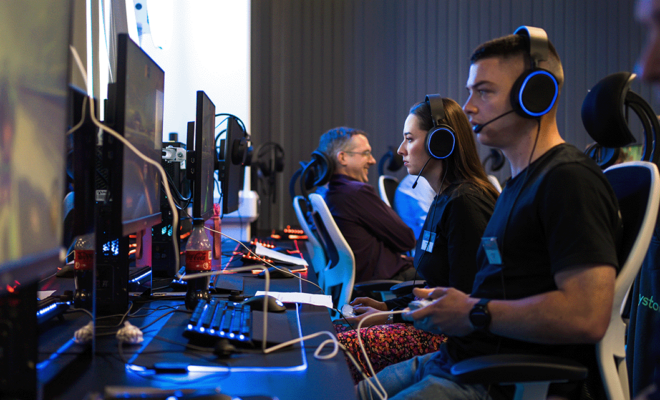Jurassic Fibre sponsors the esports festival at Exeter College for a ...